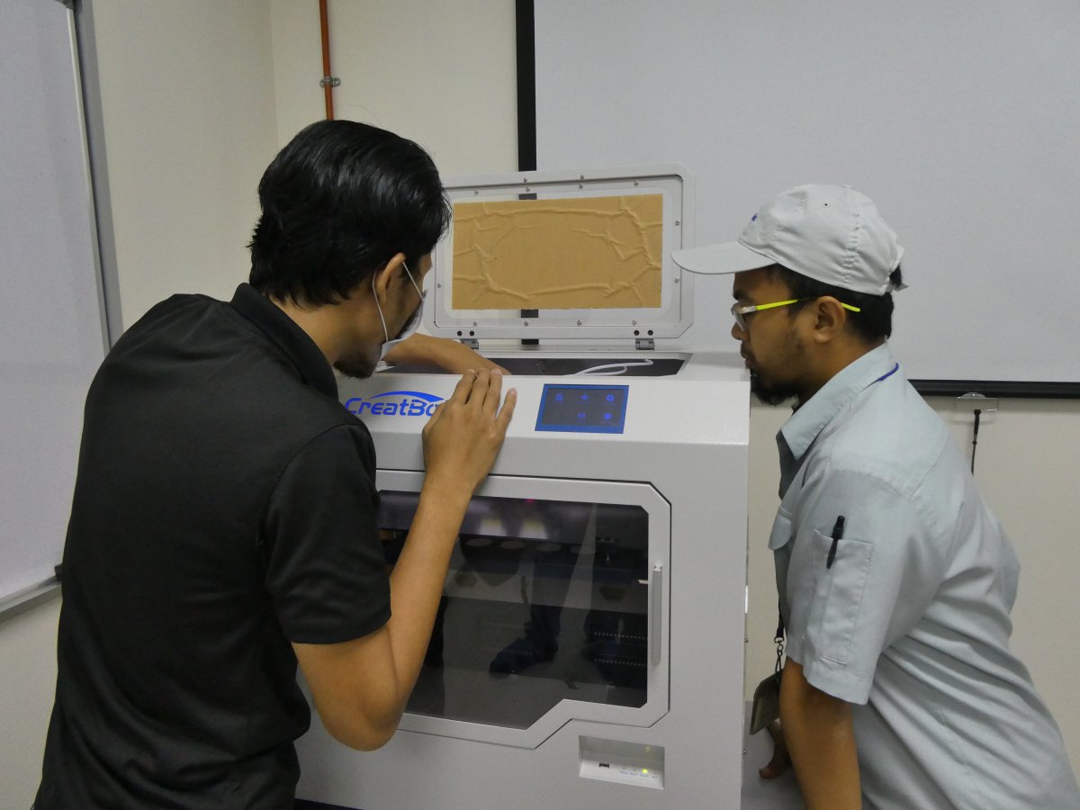 CreatBot F430: Industrial 3D Printer With Large Build Volume